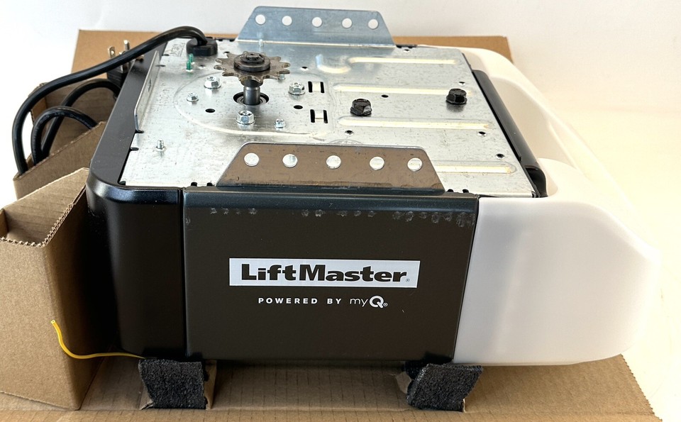 Liftmaster 1/2 HP DC Chain Drive Wi Fi Garage Door Opener Rails Not ...