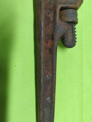 Rigid 14" Heavy Duty Pipe Wrench The Ridge Tool Co Elyria Ohio USA ...