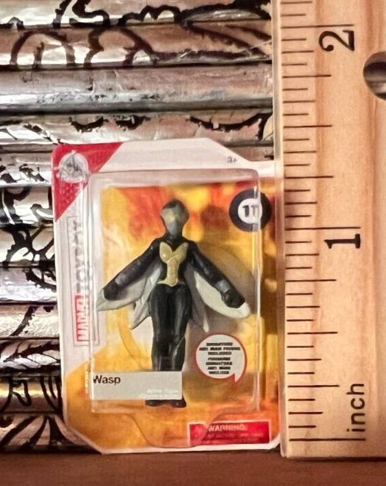 ZURU 5 Surprise DISNEY Store WASP #35 MARVEL TOY BOX Series 2 Mini ...