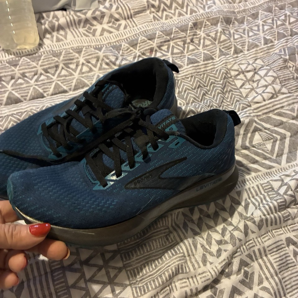 Mens Size 9 Brooks Levitate Blue And Black | eBay