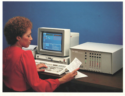VINTAGE 1980s COLOR PHOTOGRAPH! WOMAN USING EARLY IBM PERSONAL COMPUTER ...