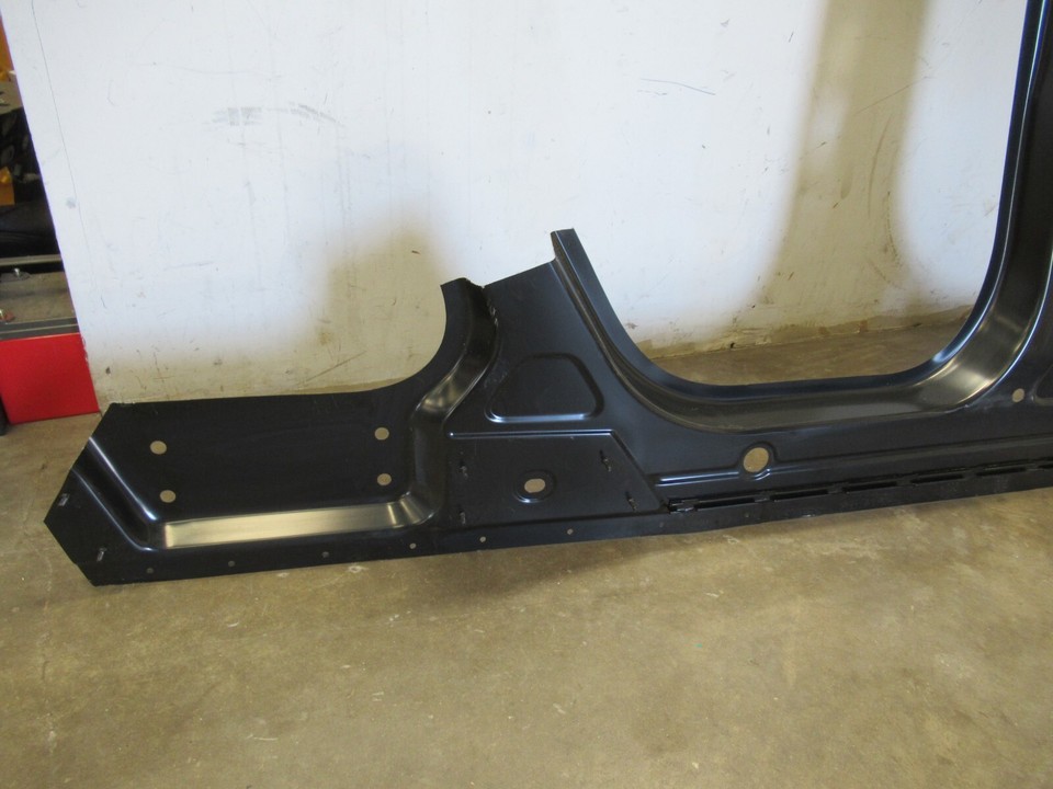 Rivian R1T RH Passenger Uniside Body Panel Skin A B Pillar PT00015044 ...