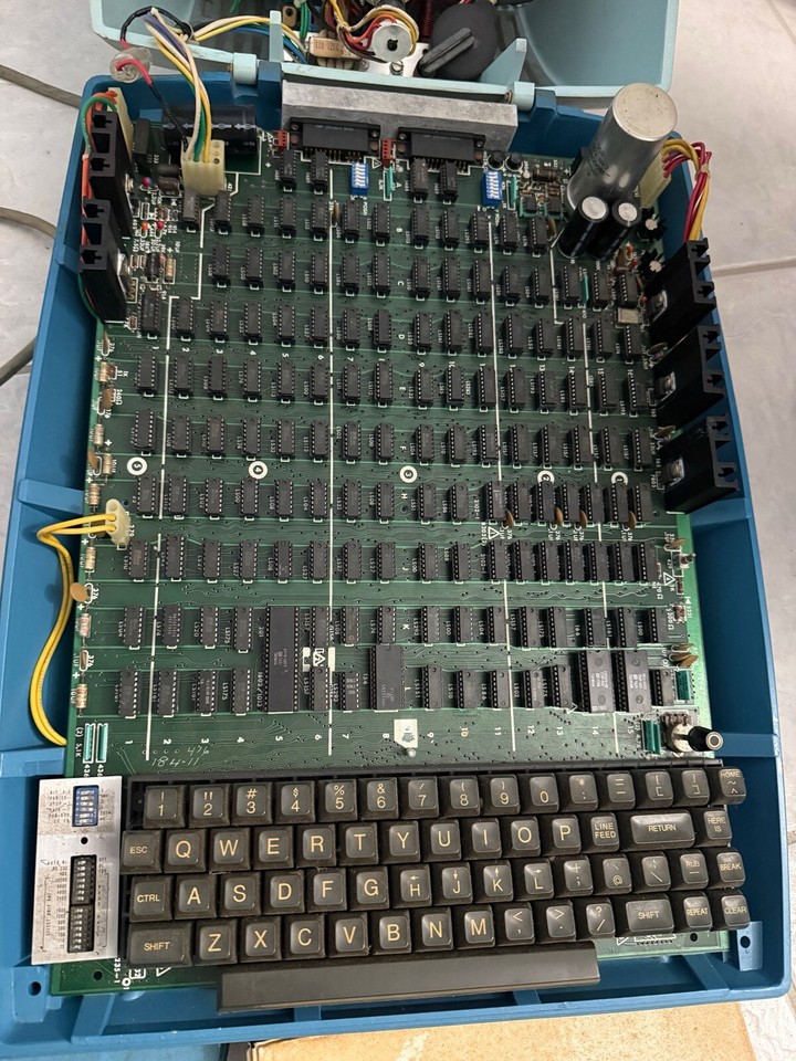 Vintage Lear Siegler ADM-3a Terminal w/ Maintenance and Reference guide ...