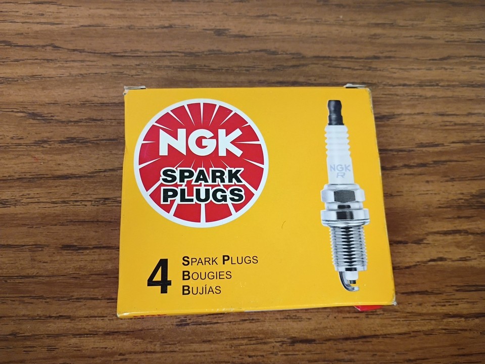 4-pack NGK R 3923 BPR8ES Standard Spark Plugs For Polaris OEM #2-BPE8ES ...