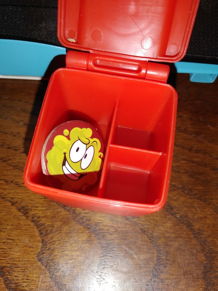 Doogie Doo Gross Out Kids Action Goliath Game Pieces Parts Food Bin & 1 ...