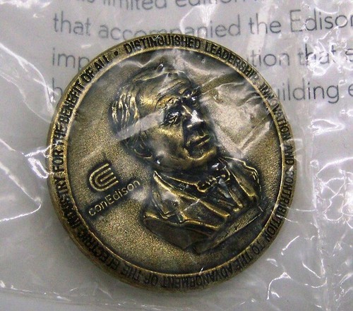 MEDALLION LIMITED EDITION COMMEMORATE CON EDISON AWARD 9-11 WORLD TRADE ...