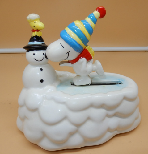 Willitts Peanuts twirling SKATING SNOOPY Music Box 1972 | eBay