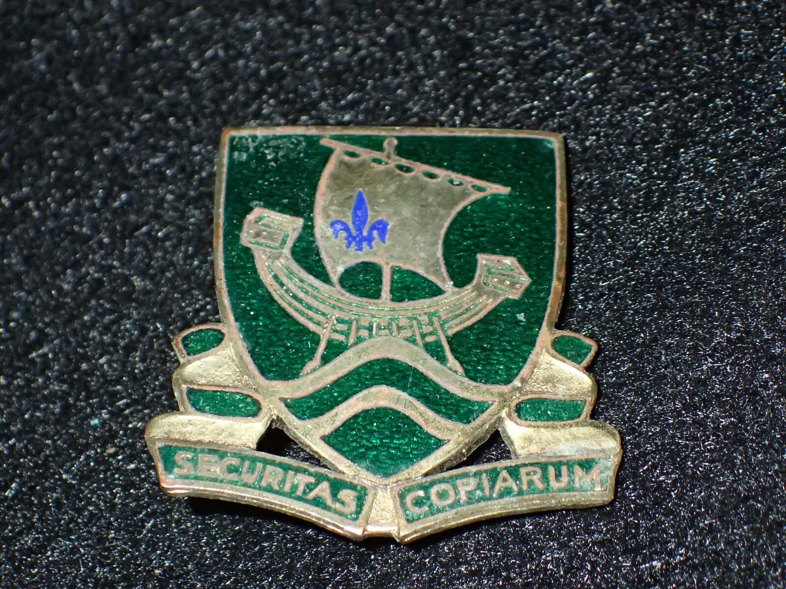 WW2 US Army 709th Military Police Battalion Securitas Copiarum DI Crest ...