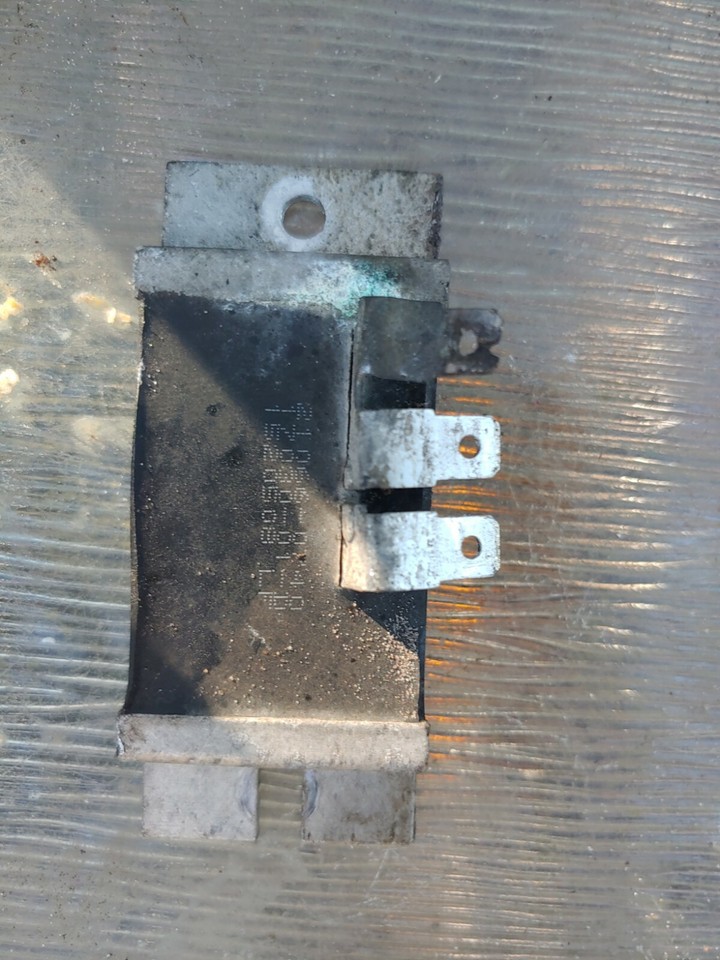 Kawasaki FX850V VOLTAGE REGULATOR 21066-0740 | eBay