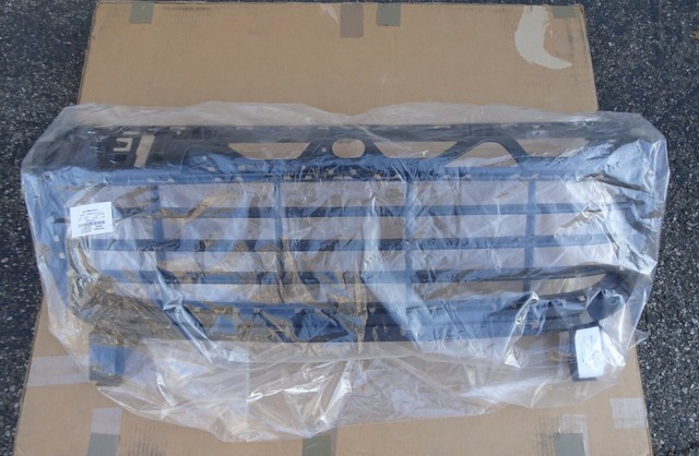 PORSCHE CAYENNE 958 NEW OEM FRONT BUMPER GRILL 95850568302 | eBay