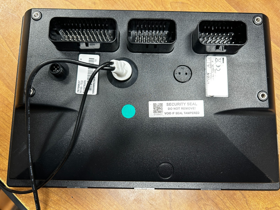 Enovation PV1100-TCLS Display Unit P/N -78700637 - Serial 50008897664 ...