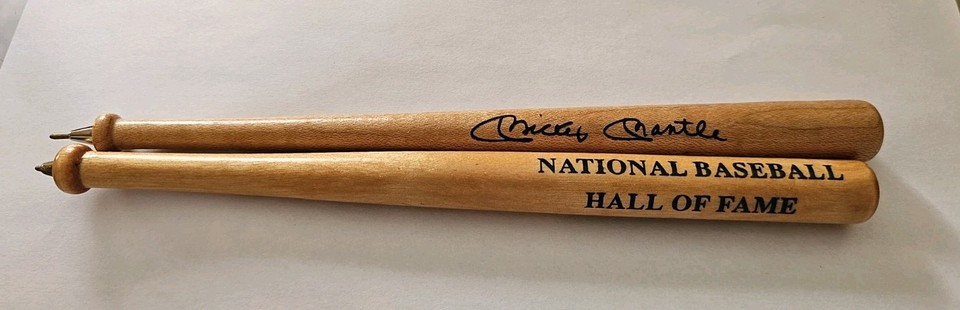 NY Yankees MICKEY MANTLE Mini Wooden Bat Pen & HOF mini bat pen, two ...