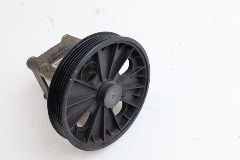 POMPE DE DIRECTION Volvo V70 (SW) Combi 2.4 20V 140 (B5244S2) 2005 ...