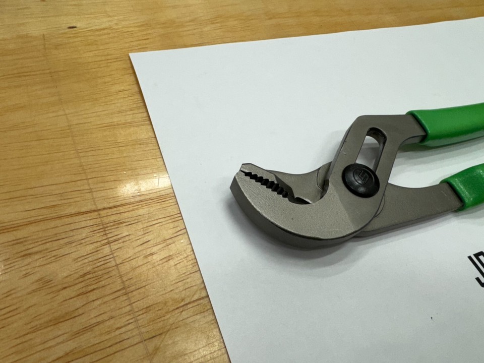 Snap-on Tools GREEN 9" Adjustable Joint Interlocking Channel Pliers ...