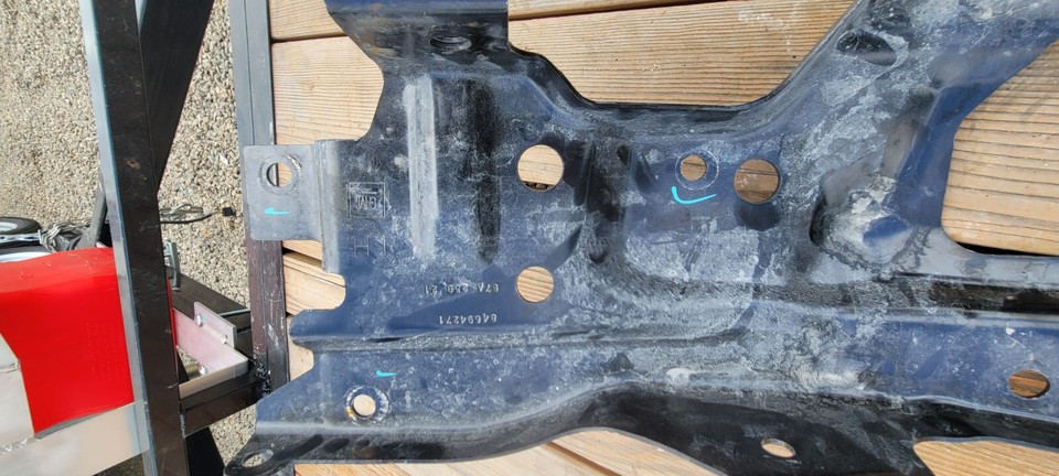 2020-22 Sierra,Silverado HD 2500-3500 L impact bar bracket OEM 84694271 ...