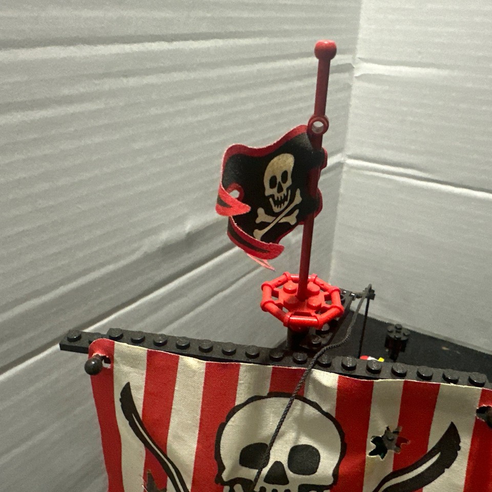 Lego Pirates 6250 Cross Bone Clipper 100% Complete | eBay