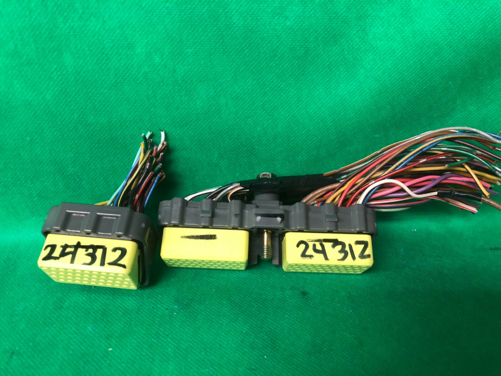 WIRING HARNESS PLUG CONNECTOR LEXUS SC300 ECM ECU MODULE PCM 89661 ...