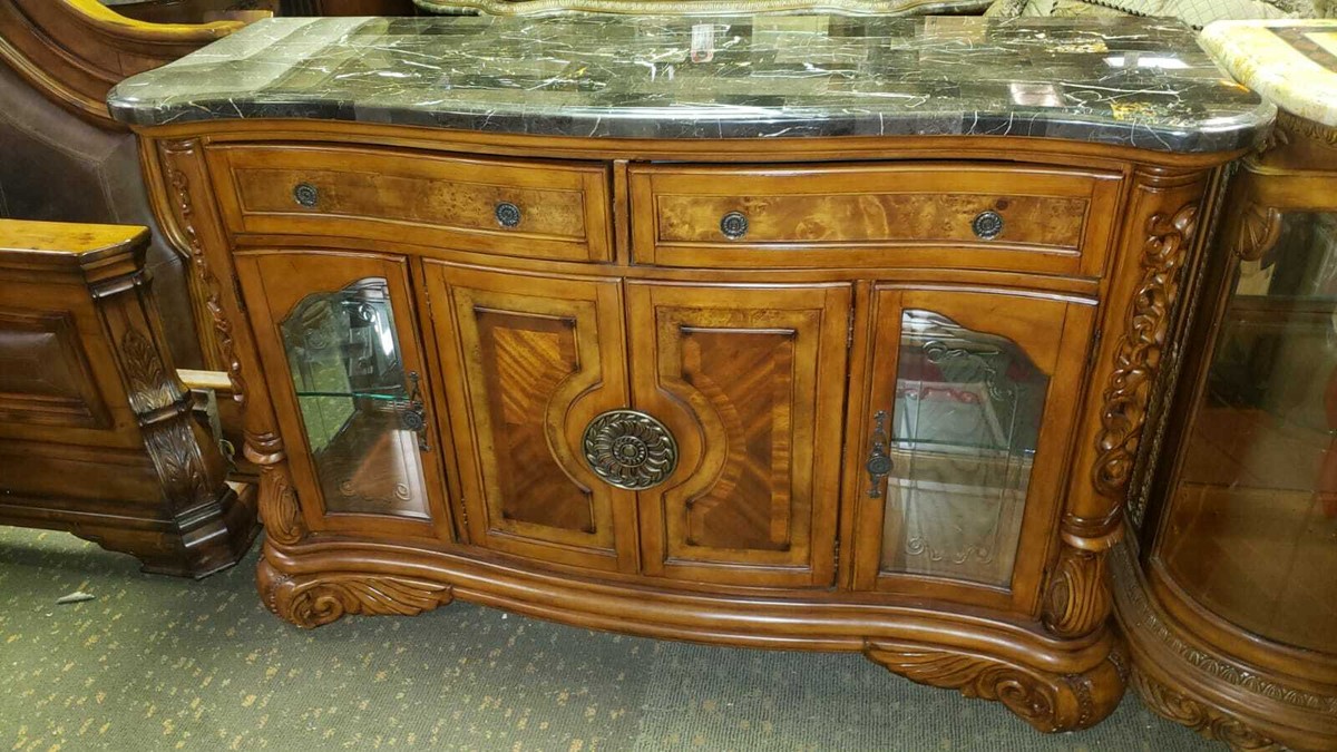 Michael Amini Excelsior Collection
