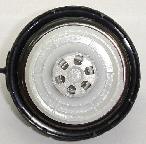 NEW GENUINE/ OEM KD35-42-250A KD3542250A FUEL TANK CAP for MAZDA 3/6 ...