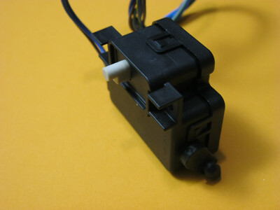 EV Inlet motor lock / Locking actuator Küster 04S 0156758 EV-T2M3S-E ...