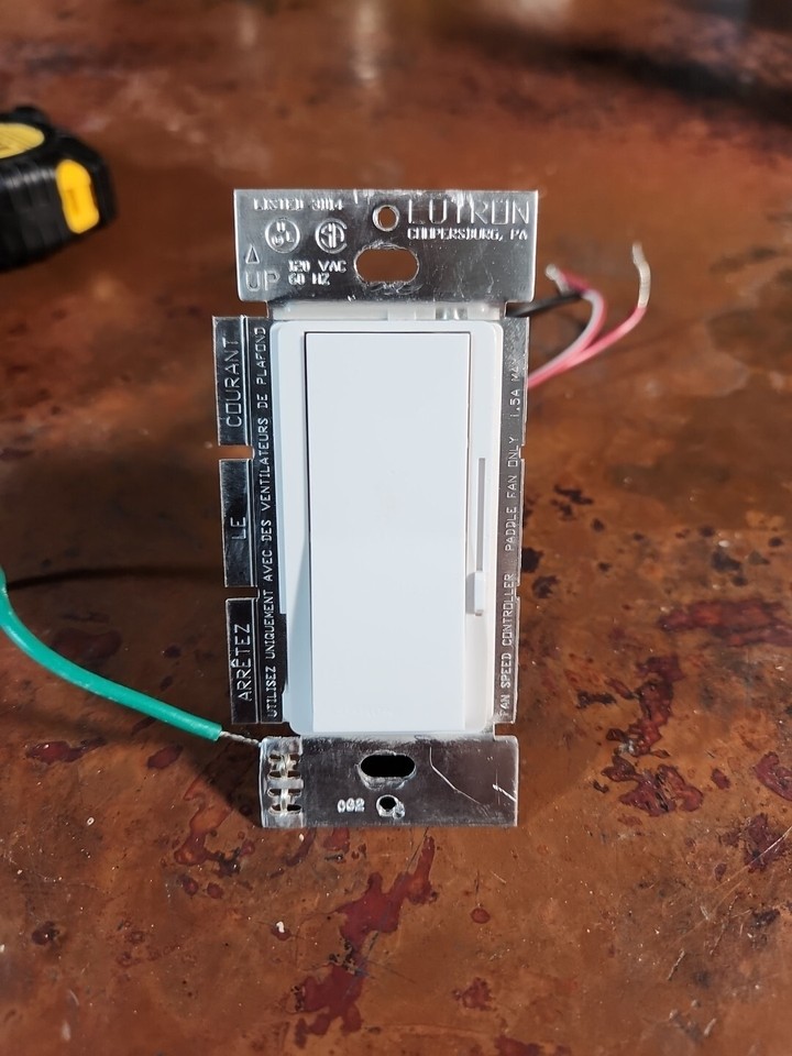 Lutron DVFSQ-F-WH Diva 1.5 A 3-Way Single Pole 3-Speed Fan Control ...