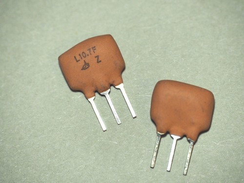 2xLT10.7MFP 10.7MHZ Narrow Band Ceramic Filter 20KHz, ( Murata SFE10 ...