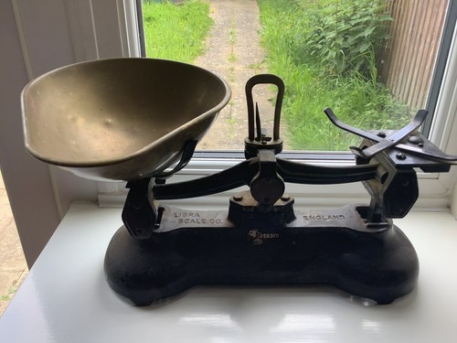 Vintage Libra Scale Co Black Cast Iron And Brass Weighing Scales | eBay