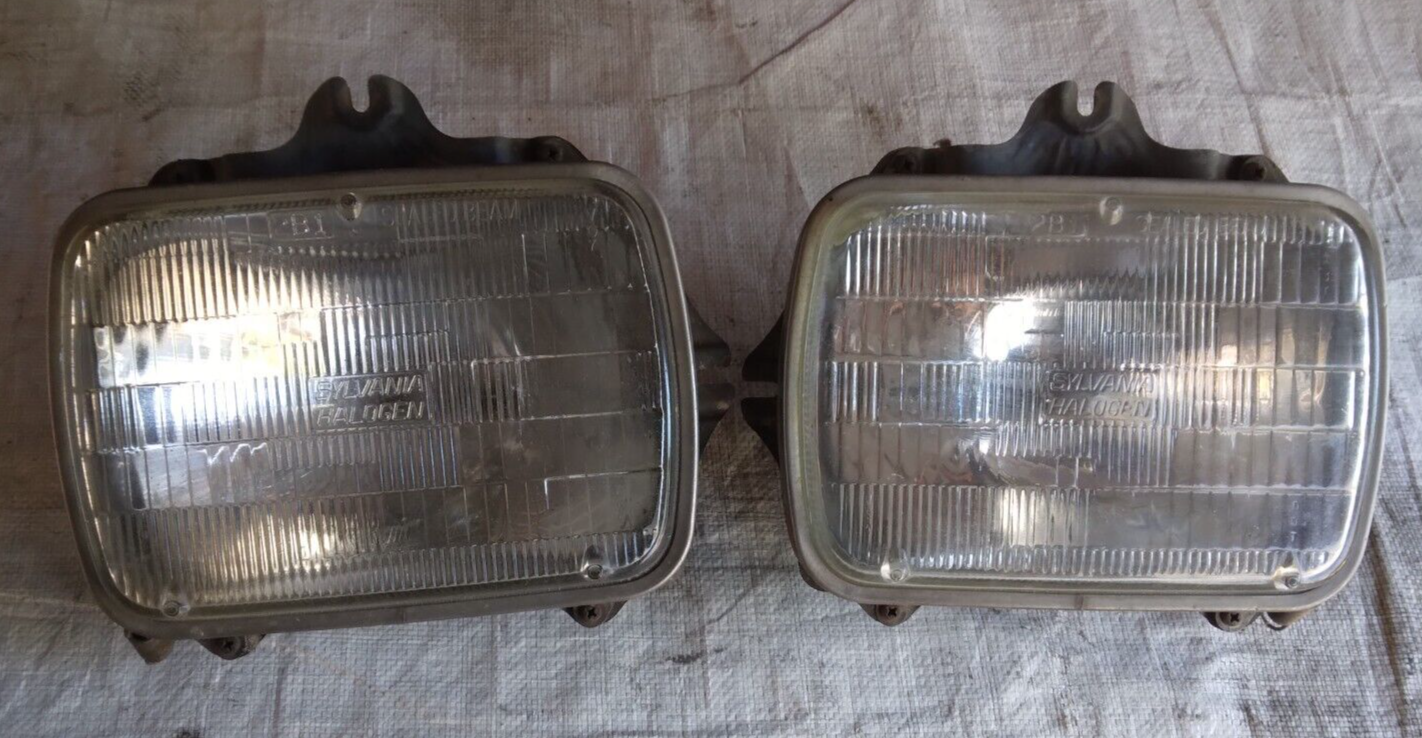 89-95 Toyota Pickup Headlamp Sealed Beam Halogen Sylvania 2B1 LH & RH ...