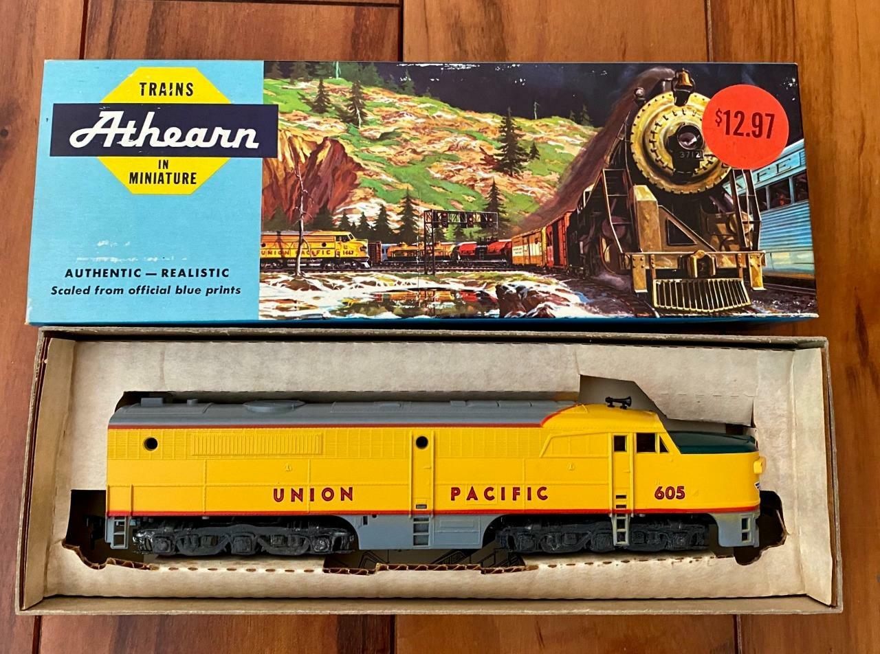 Athearn HO Scale 3307 UP Union Pacific Alco PA 1 Diesel Locomotive ...