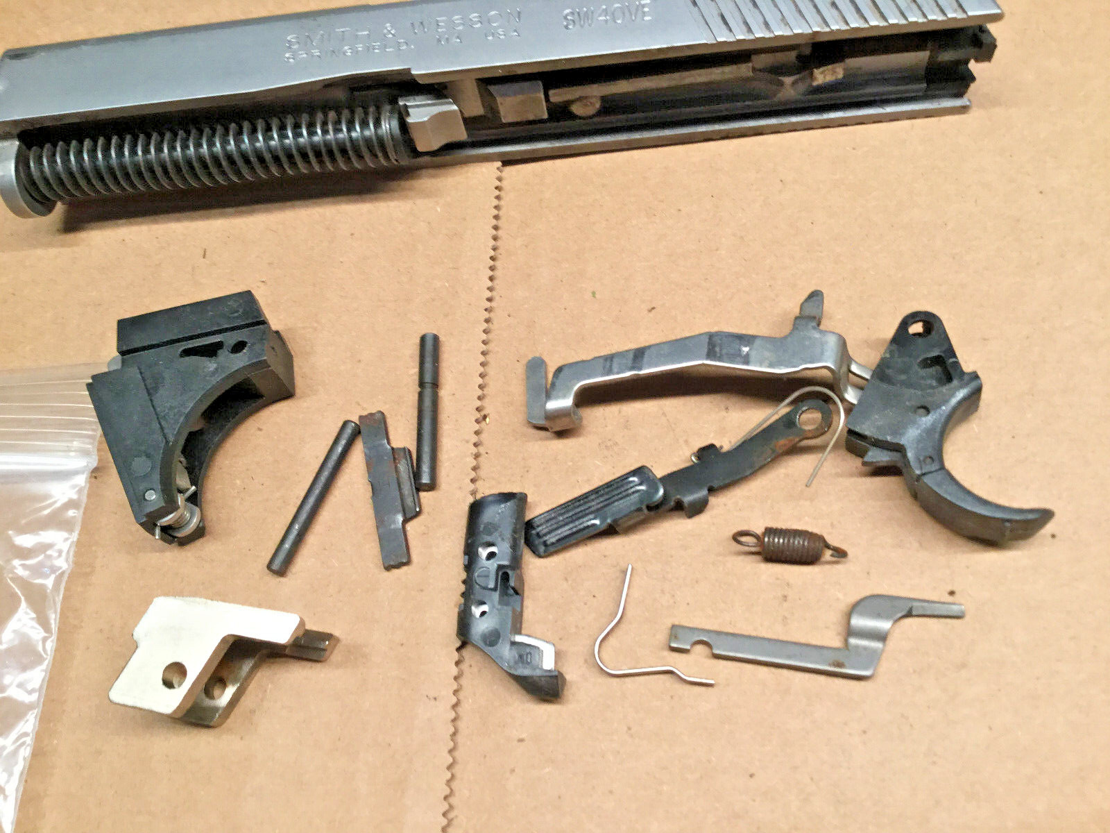 Smith & Wesson S&W SW40VE Parts Lot - Upper Slide And Parts rebuild ...