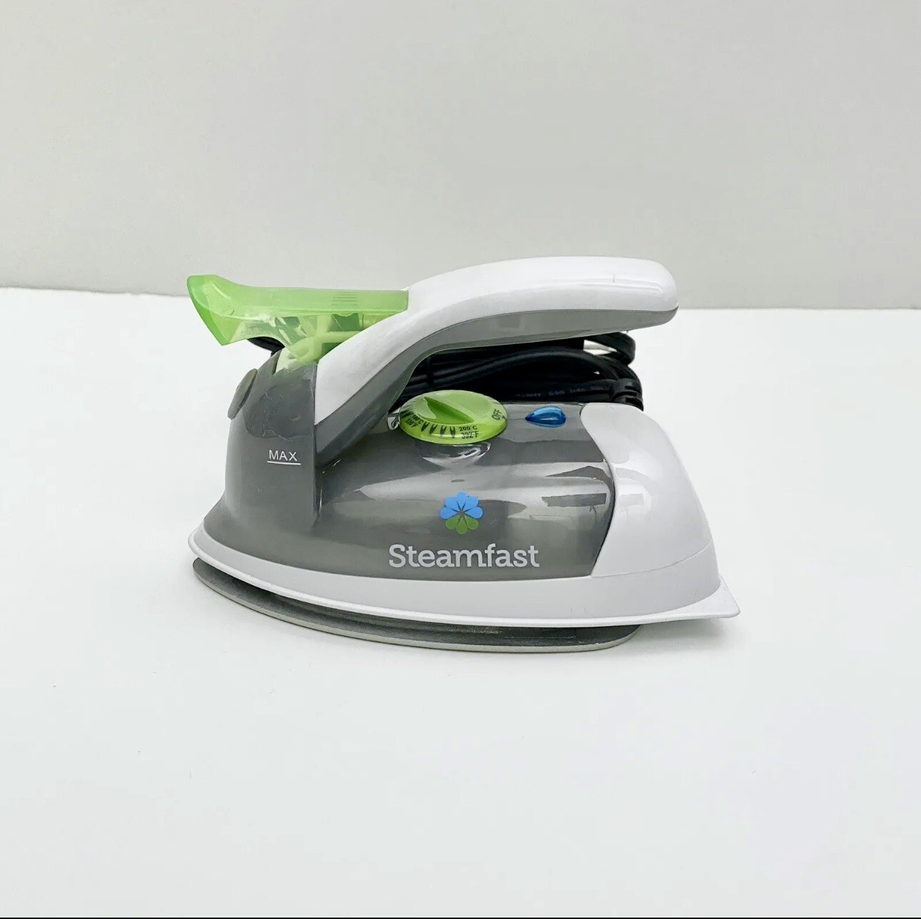 Steamfast - Mighty Steam Iron #SF-707 (Sealed) | eBay