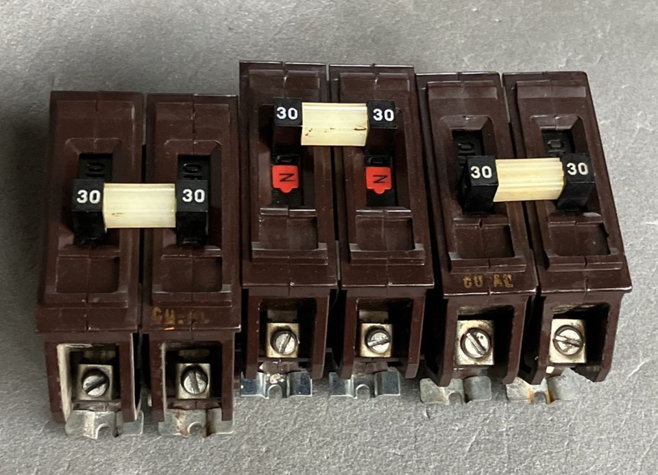 Wadsworth A230NI 30 Amp 2 Pole 2P Type A Metal Foot / Tabs Breaker A230 ...