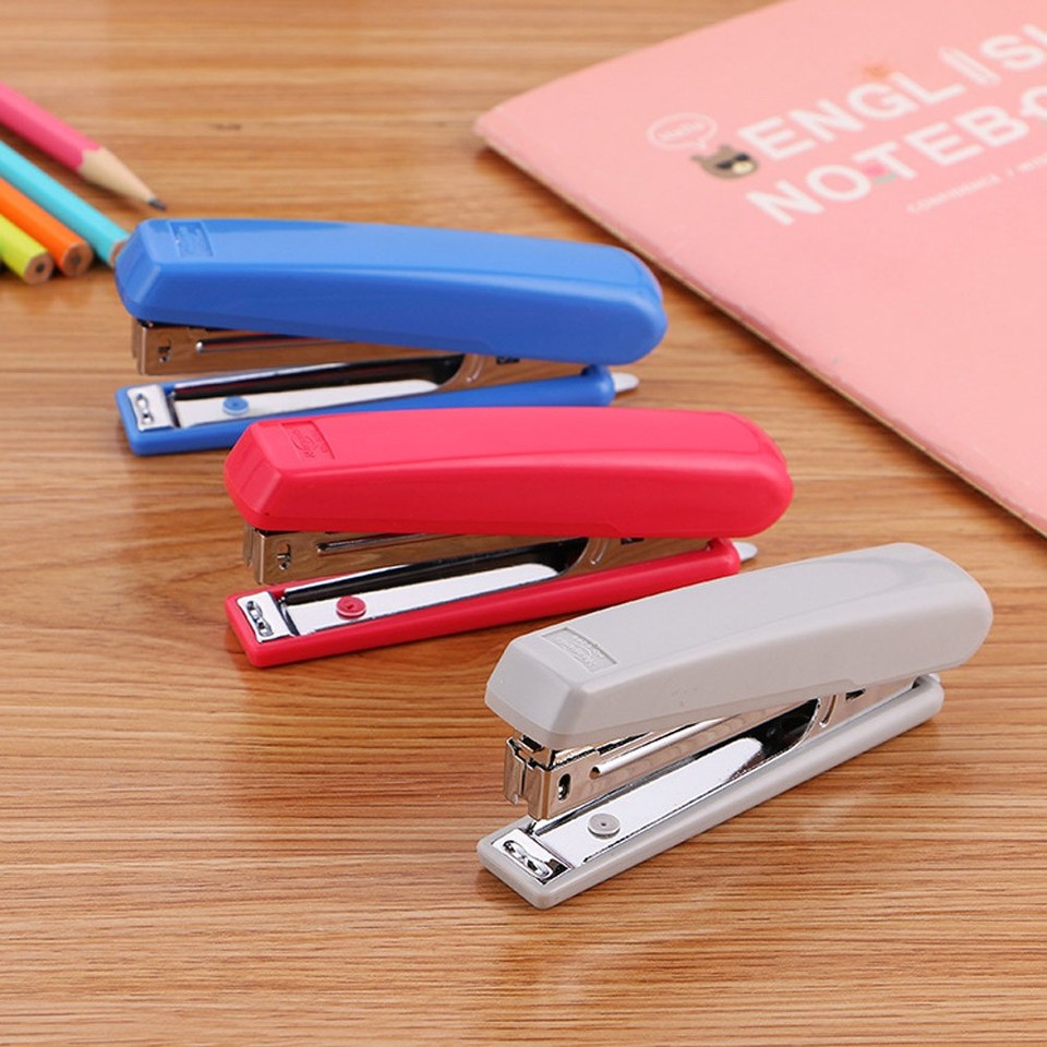 Household Desktop Staplers Classic Simple Metal Staplers Stationery ...