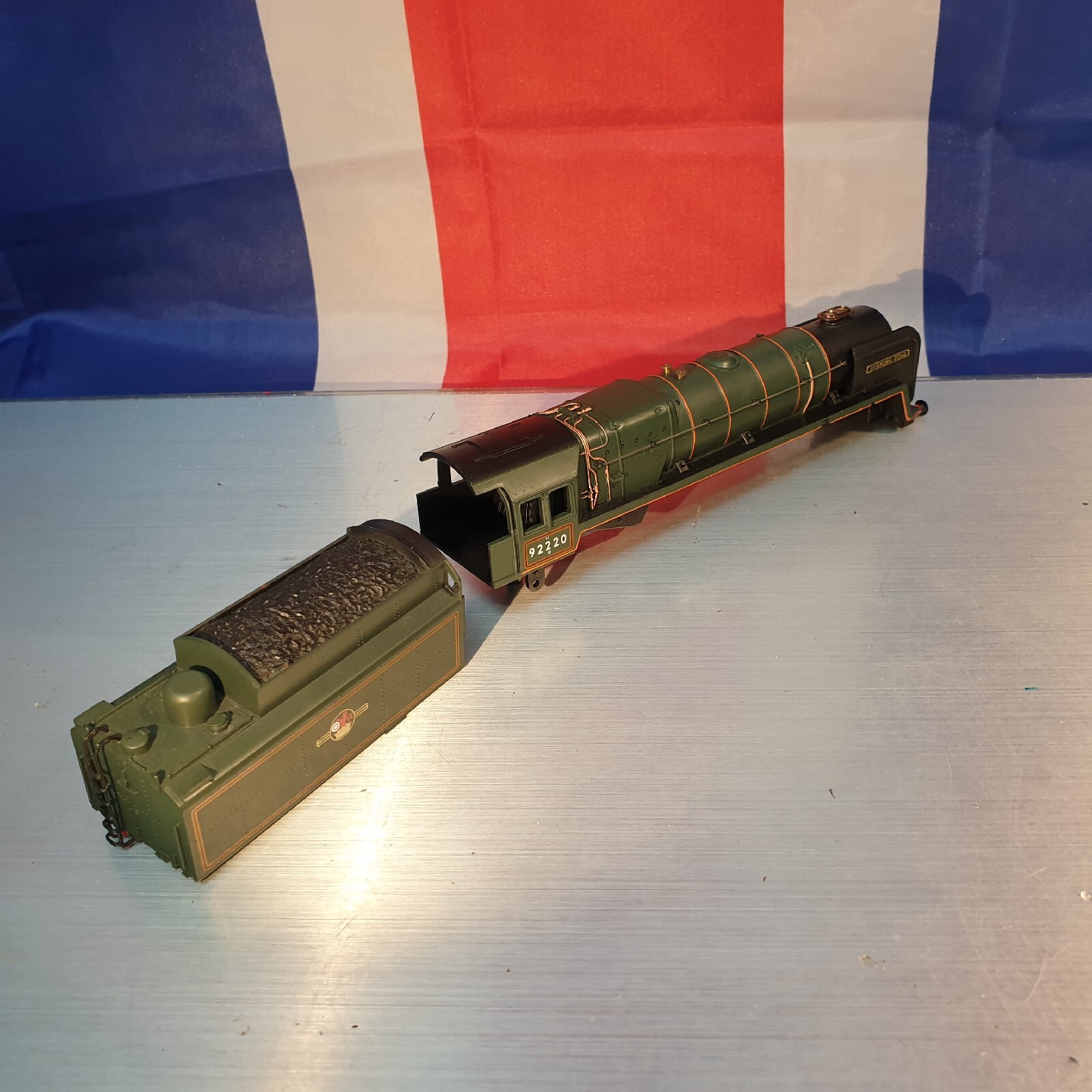 Hornby OO Class 9F Evening Star loco body and tender shell! | eBay UK