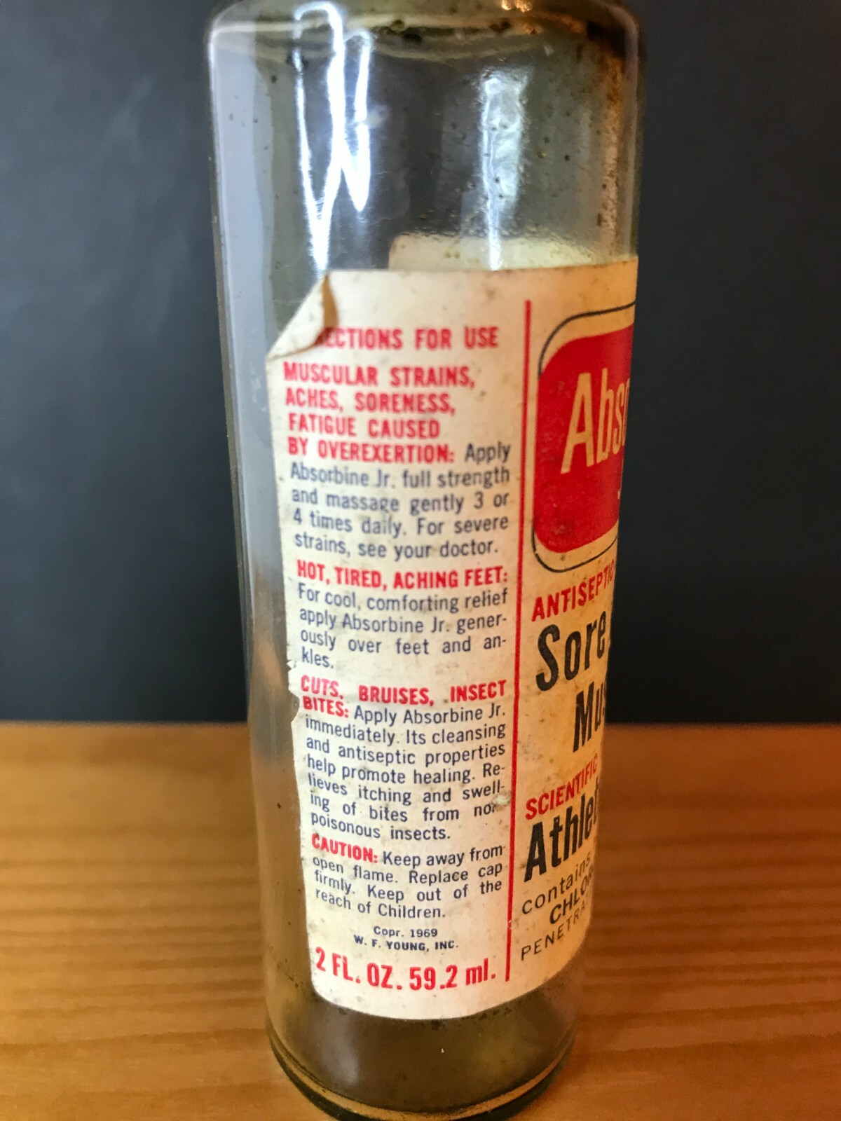 VINTAGE ABSORBINE JR. ANTISEPTIC LINIMENT 2 OZ BOTTLE - Empty | eBay