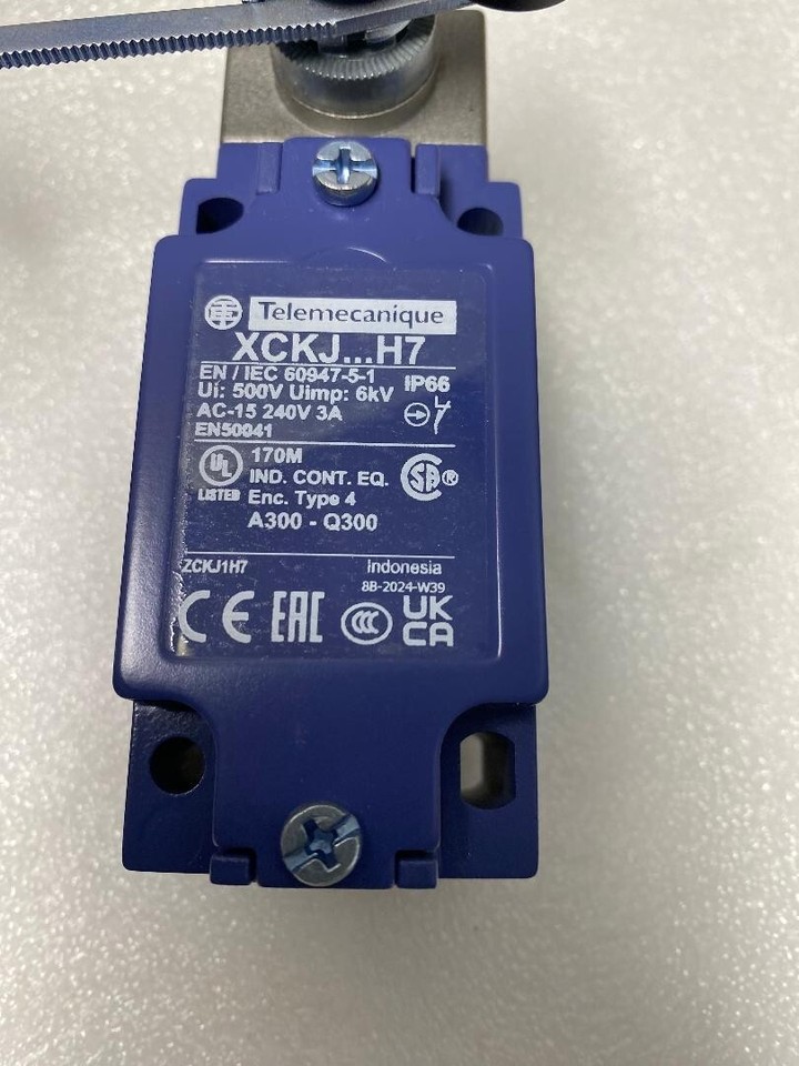 New Telemecanique XCKJ10541H7 XCKJ Limit Switch ZCK-Y41,ZCKE05,XCKJ ...