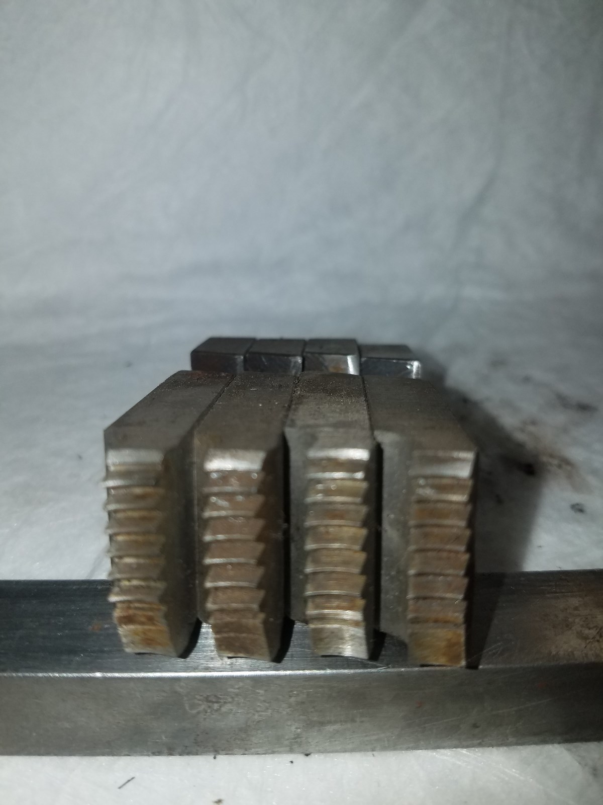 Oster model 3D (4) pc threading die set; sizes 1/4-20 up through 1-1/8 ...