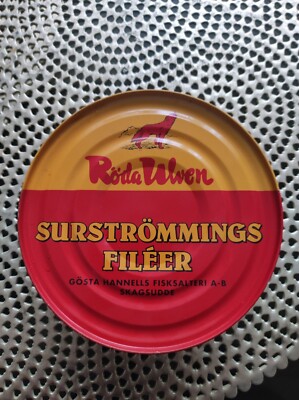 SURSTROMMING Stinky Smelly Fish Surströmming Sweden Gourmets Fermented ...