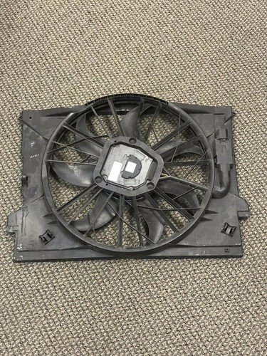 03-11 Mercedes W211 E500 E320 E55 Engine Motor Cooling Radiator Fan ...