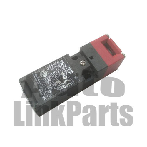 1PCS NEW Omron D4NS-2BF Safety Door Switch D4NS2BF | eBay