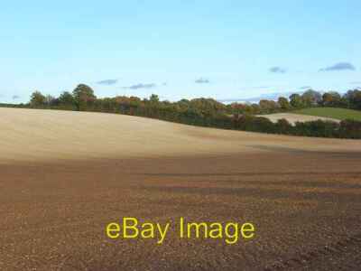 Photo 6x4 Farmland, Saunderton Crownfield A low ridge gradually rises ...