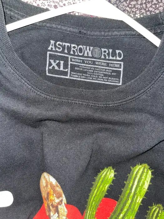 2018 Astroworld tour merch “I ️NY” Long Sleeve - Gem