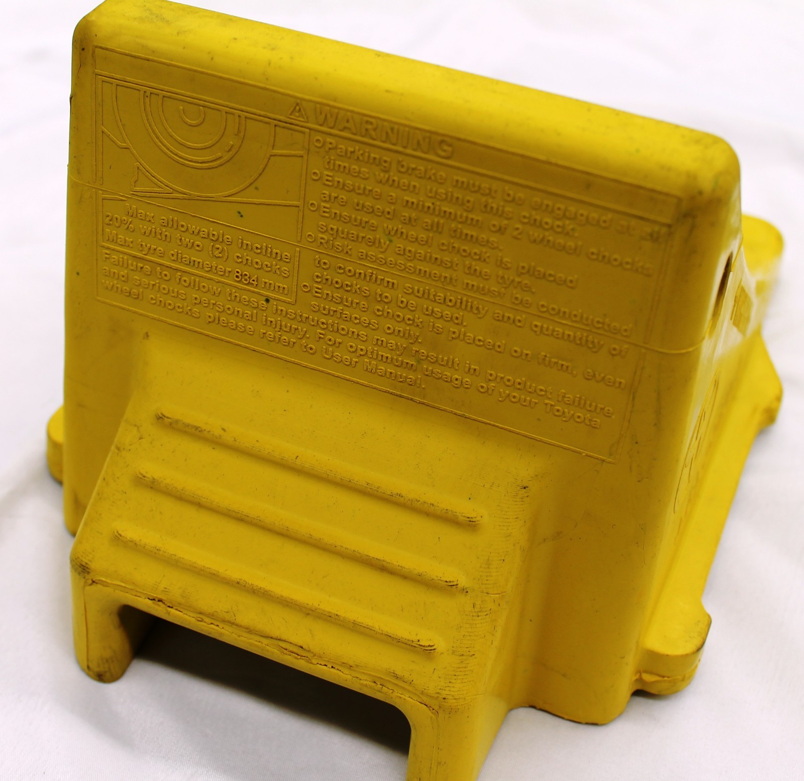 TOYOTA WHEEL CHOCKS HEAVY DUTY INDUSTRY MINING SPEC NEW GENUINE PAIR ...