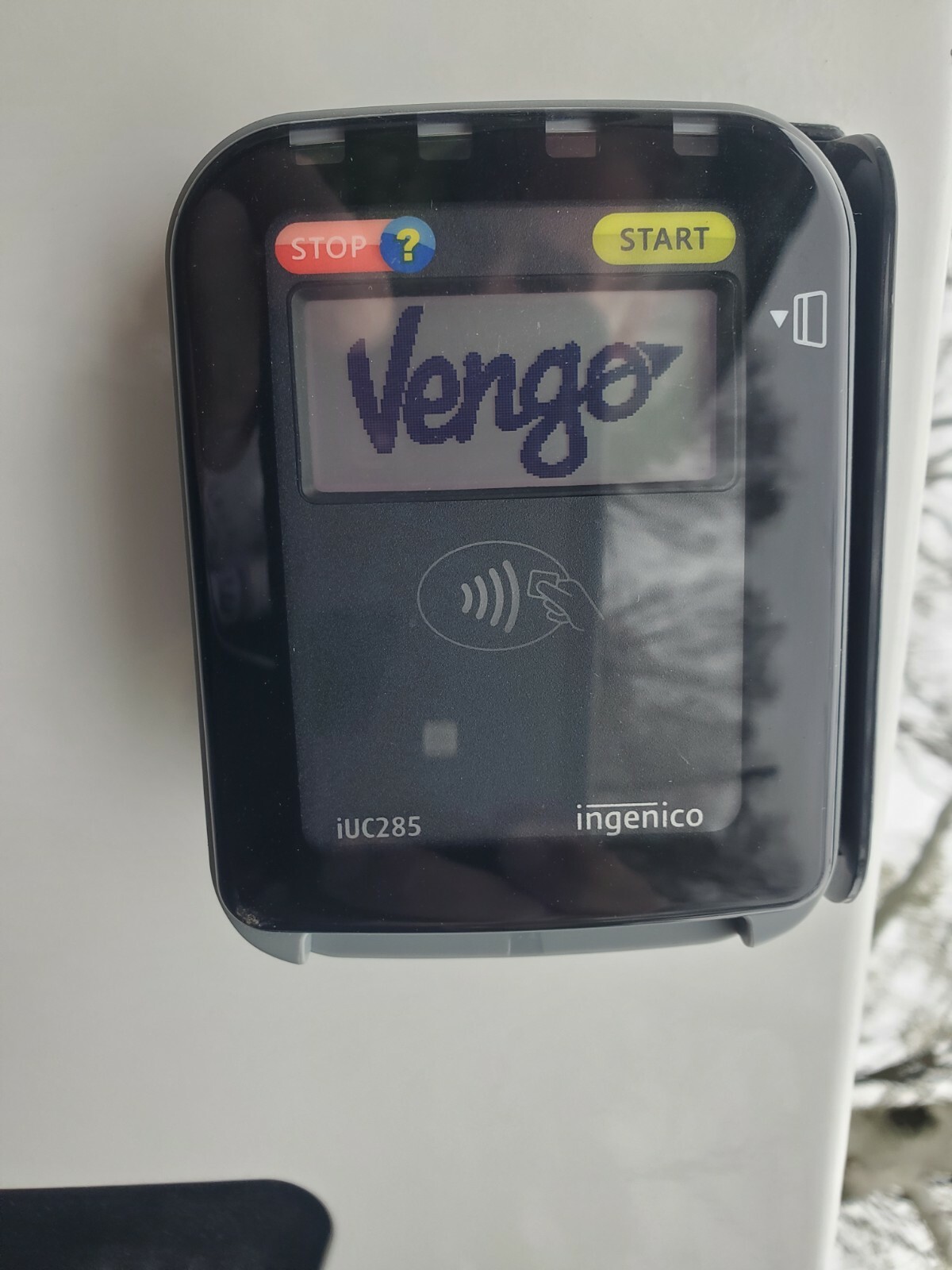 Vengo Vending Machine- touch screen ÷ cashless wall mounted vending ...