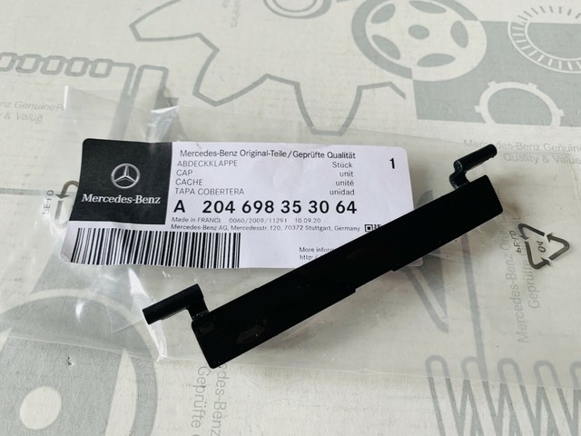 MERCEDES-BENZ C CLASS W205 ROOF RACK MOUNTING COVER RIGHT A2046983530 ...
