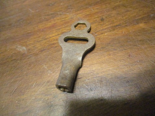 VINTAGE ROLLER SKATE KEY USED TO ADJUST & TIGHTEN CLAMP ON ROLLER ...