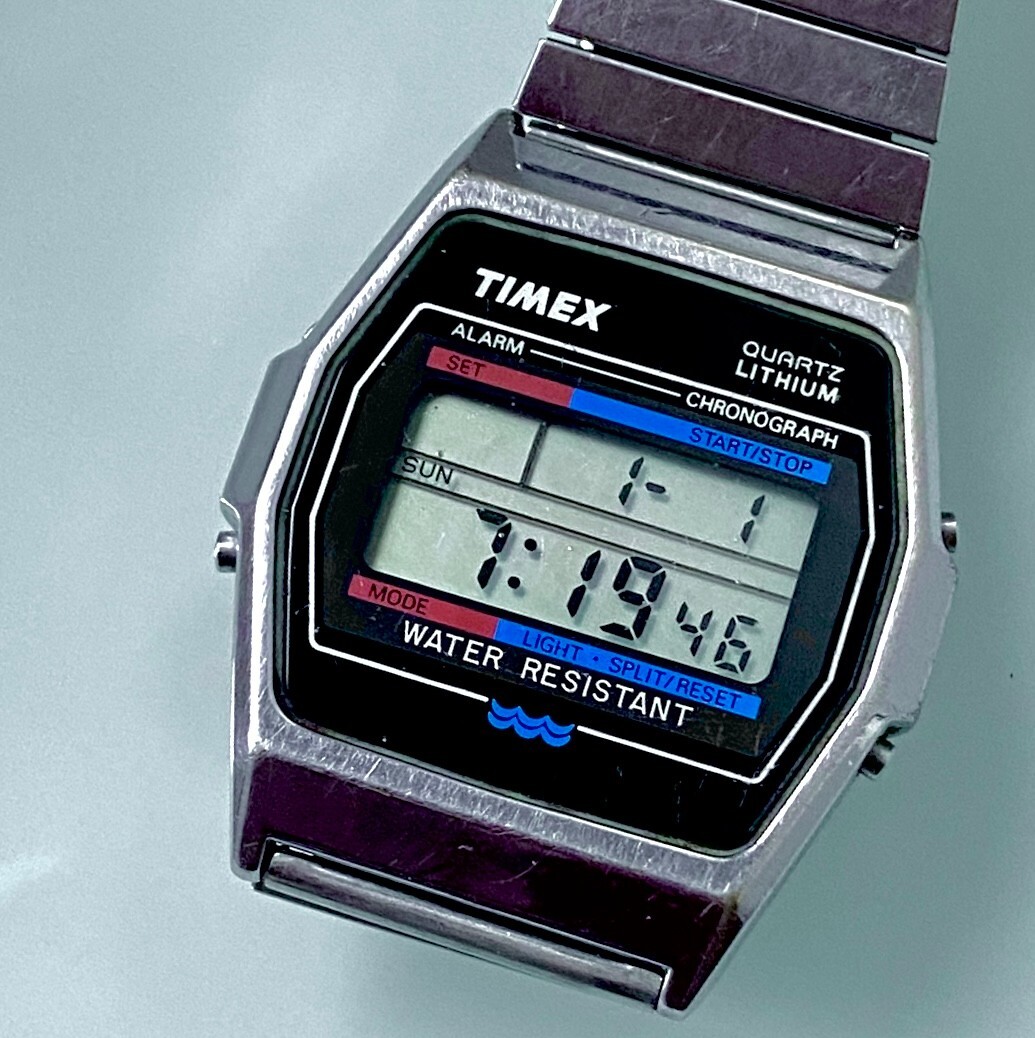 Vintage TIMEX Mens QUARTZ LITHIUM DIGITAL CHRONO ALARM Silver EXCELLENT ...