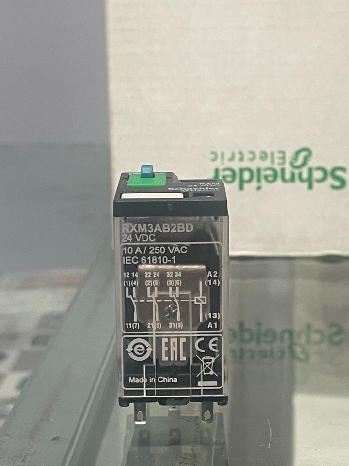 10X SCHNEIDER ELECTRIC RXM3AB2BD MINIATURE RELAY 3 POLE 10A 24VDC COIL ...