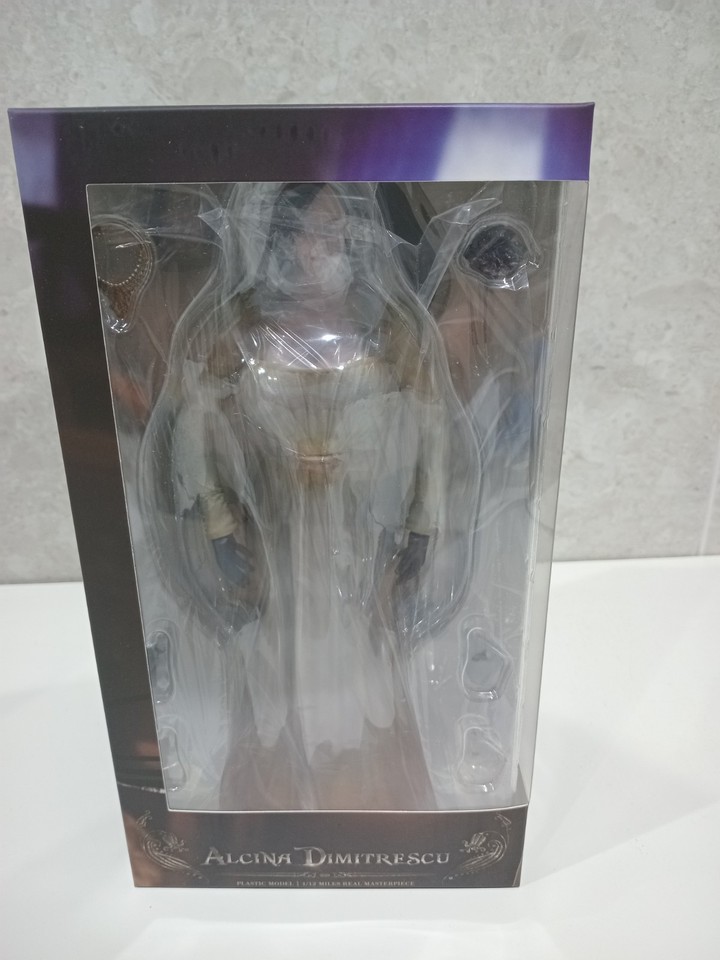 The Patriot Studio, The Countess Alcina Dimitrescu Action Figure, 1/12 ...