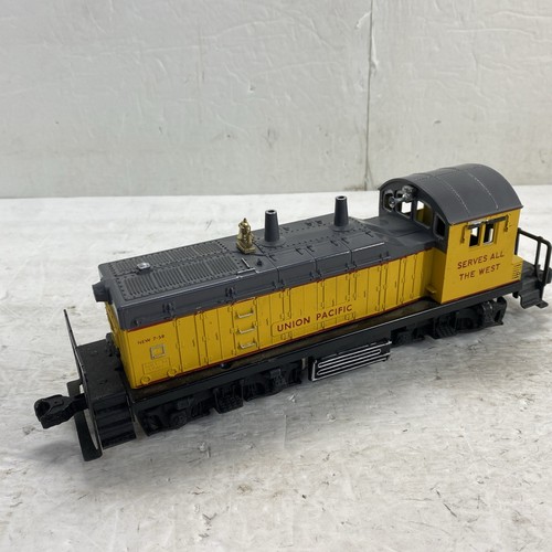 Lionel 613 Vintage union Pacific NW-2 Switcher Diesel Locomotive | eBay